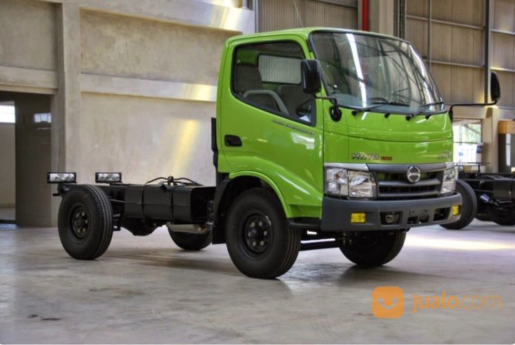Truck Engkel 4 Roda 110 SD Series di Kota Surabaya, Jawa Timur | Jualo.com
