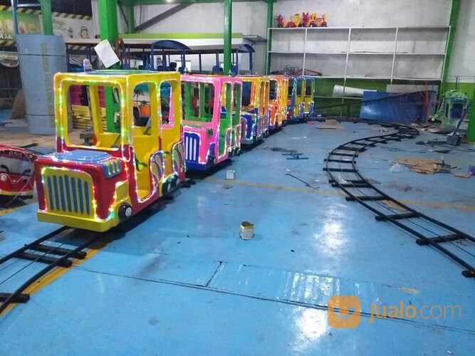 Kereta Lantai Jeep Odong Odong - Mini Coaster Kereta Panggung di Kab ...